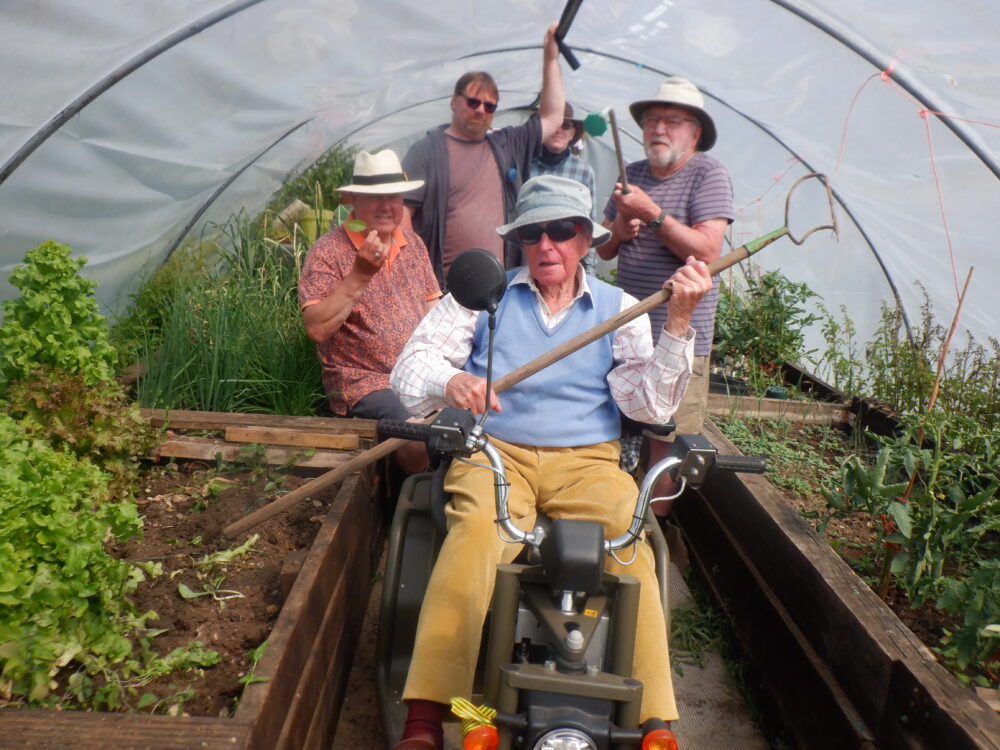 Stalbridge supermarket scoops top national award | The New Blackmore ...