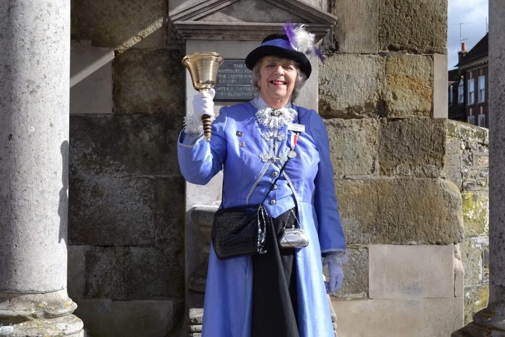 Tributes pour in for "beloved" Blandford town crier following death ...