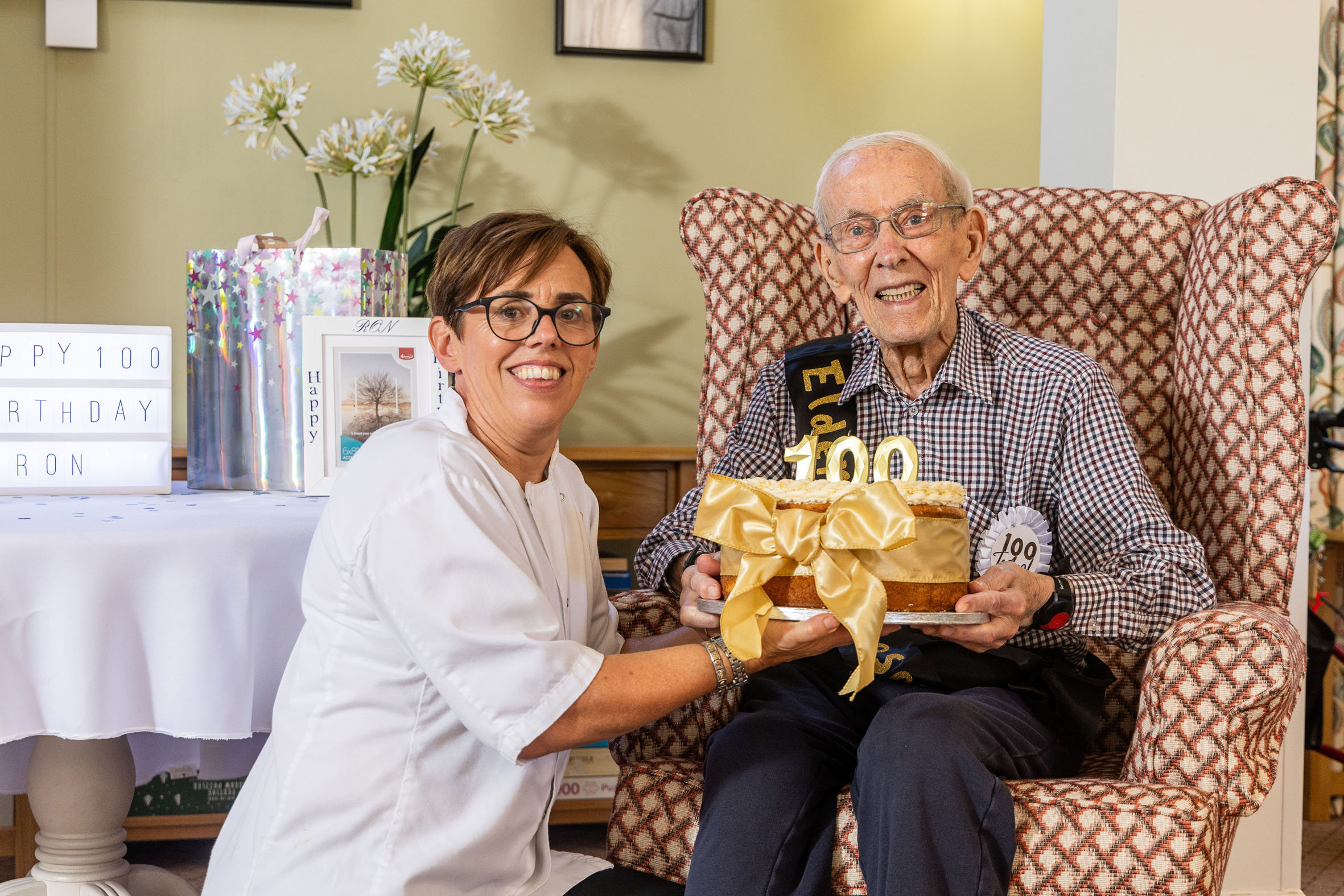 From war hero to chief superintendent: Ron marks his 100th birthday in ...