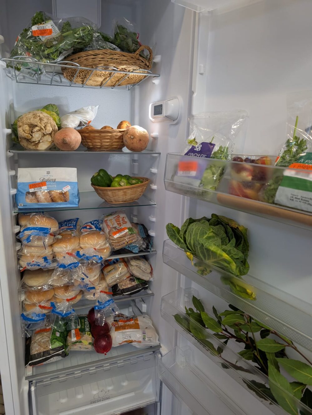 More than 1,000 visits made to community fridge | The New Blackmore ...